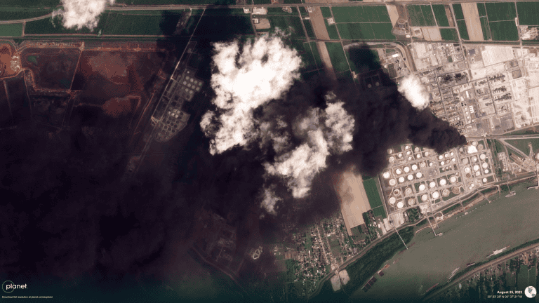 Chemical Fire At Marathon Refinery ← Forensic Architecture